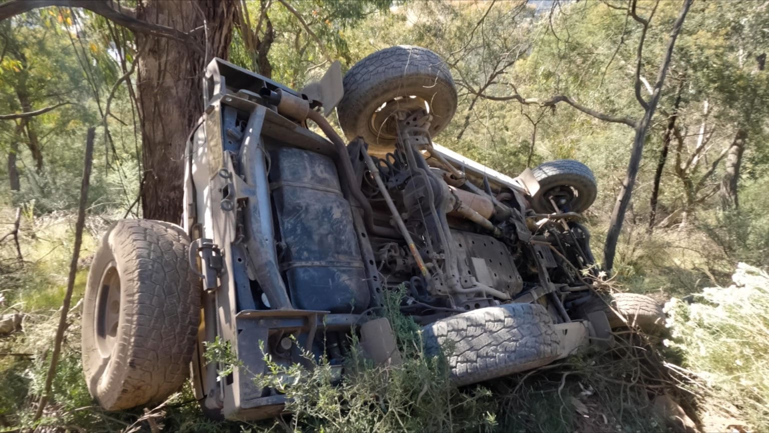 Toyota LandCruiser 80 Series. Build and rebuild after it's rollover in ...